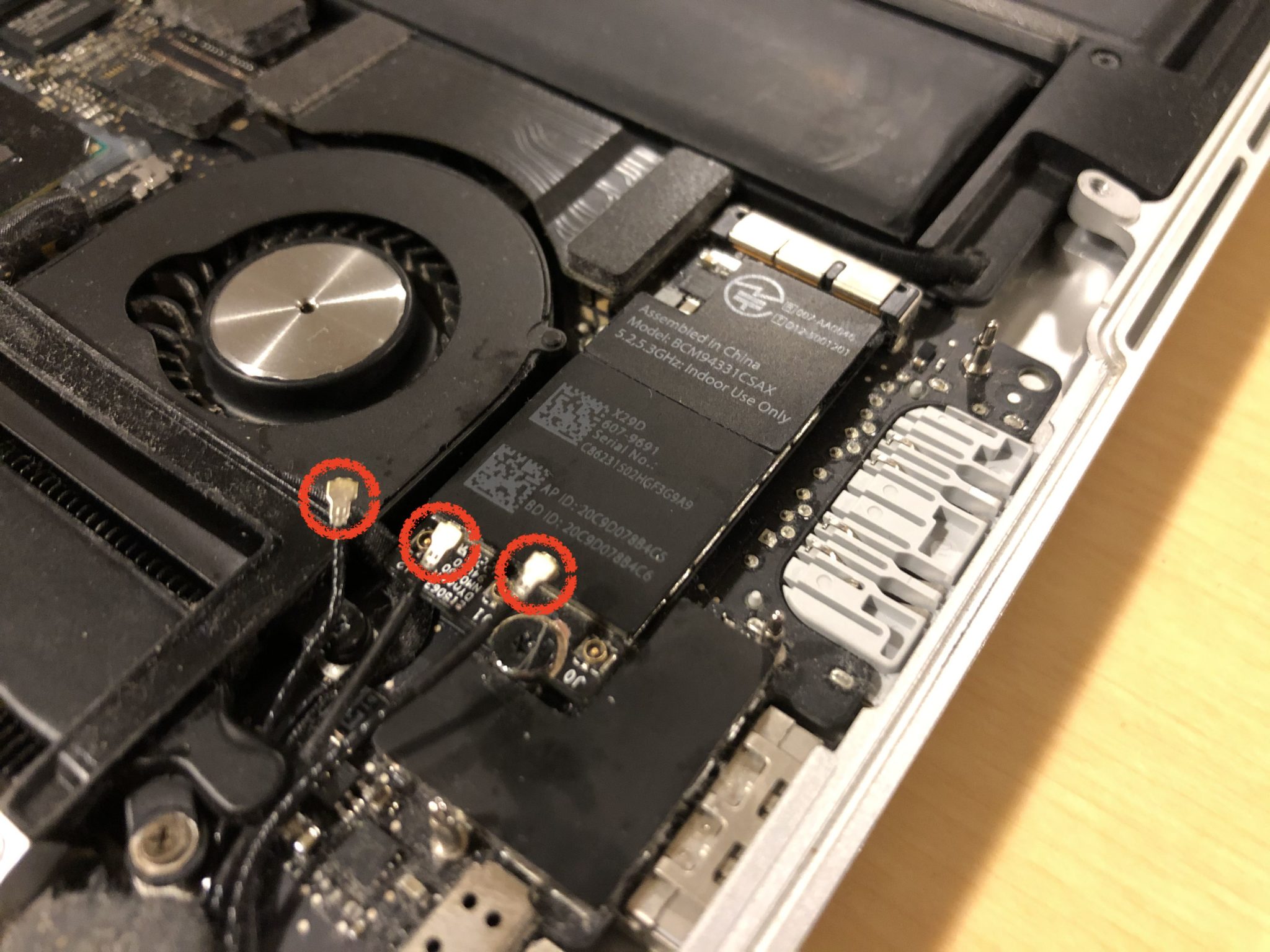 MacBook ProのWi-fiカードを自力で交換する – MY ROBOTICS